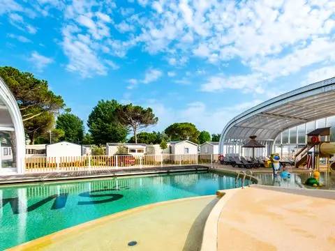 Caravan ∙ 1 Bedroom ∙ 5 Guests - Vaux-sur-Mer