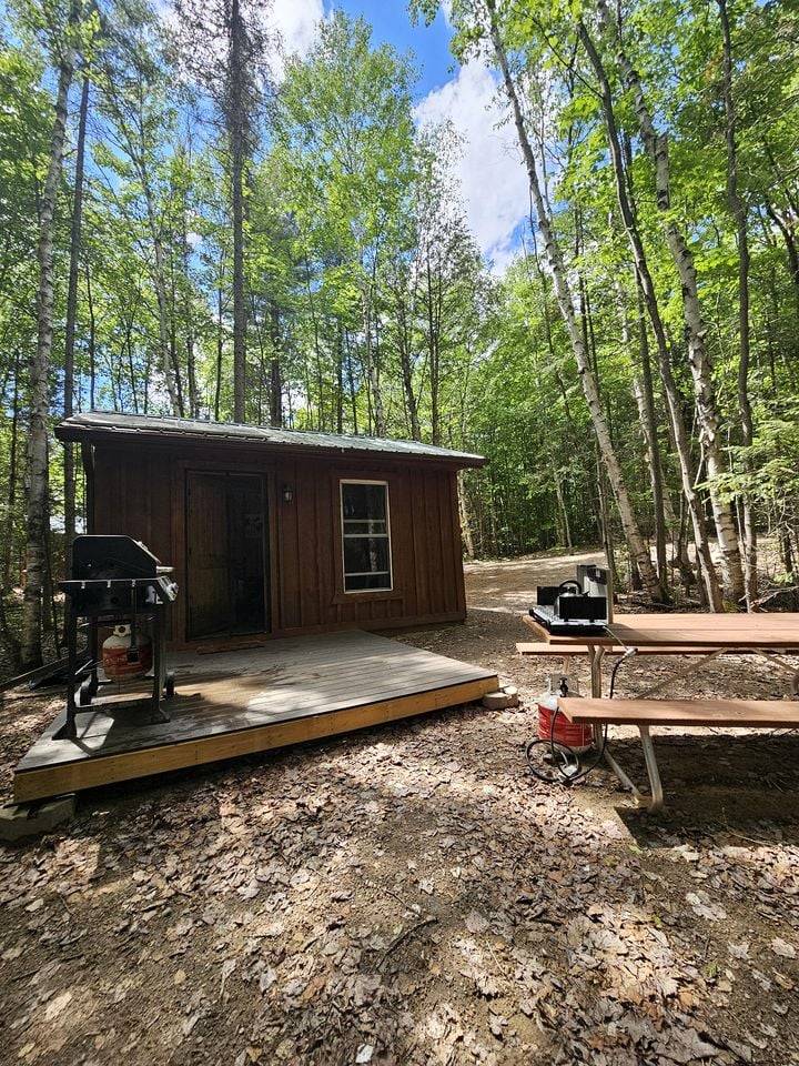 House ∙ 1 Bedroom ∙ 4 Guests - Ontario 60