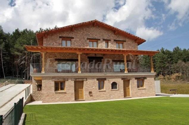 Casa Rural ∙ 8 Habitaciones ∙ 30 Huéspedes - La Rioja, España