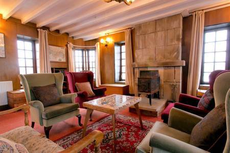 115 M² House ∙ 2 Bedrooms ∙ 6 Guests - Falkirk