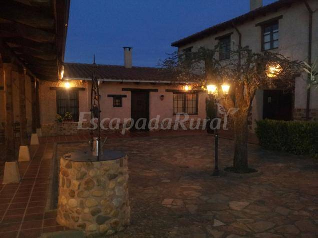 Casa Rural ∙ 7 Habitaciones ∙ 12 Huéspedes - La Bañeza