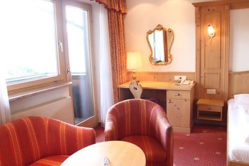 Hotel ∙ 1 Bedroom ∙ 1 Guest - Hall in Tirol