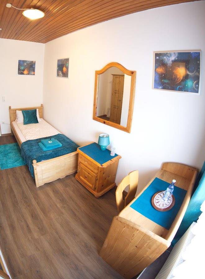 Hotel ∙ 1 Bedroom ∙ 1 Guest - Idar-Oberstein