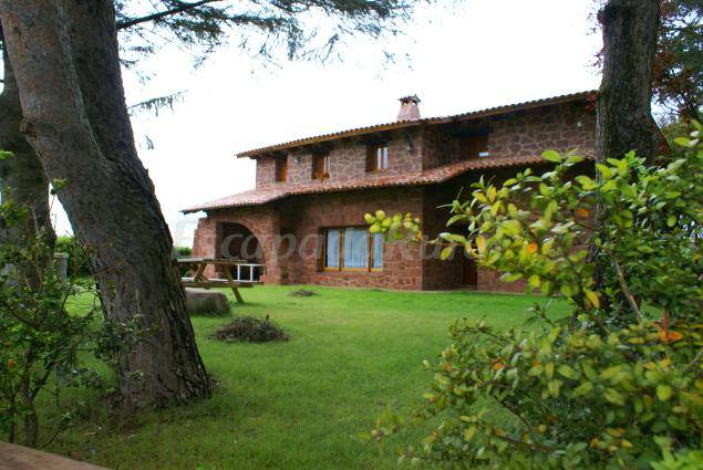 Casa Rural ∙ 23 Habitaciones ∙ 10 Huéspedes - Cataluña