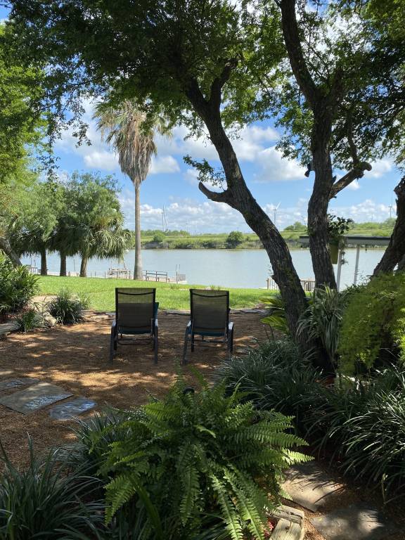 Arroyo City, TX Vacation Rentals from $109 | HomeToGo