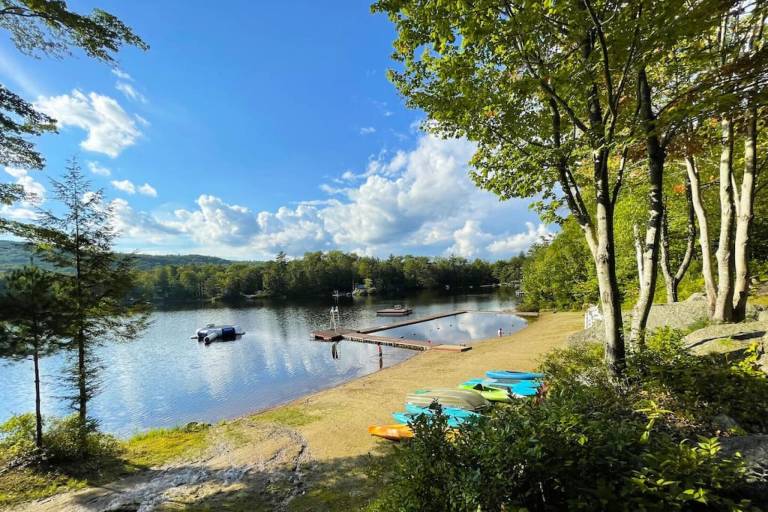 5 Best Dog-Friendly Beaches in New Hampshire - Tripping.com Rentals ...
