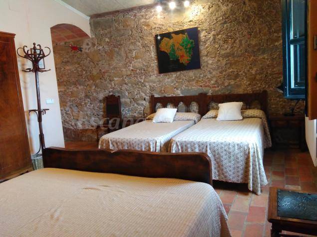 Cottage ∙ 6 Bedrooms ∙ 4 Guests - Peratallada