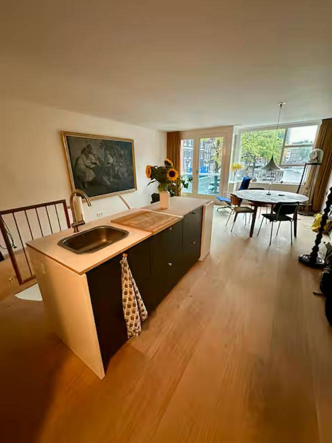 100 M² Apartment ∙ 2 Bedrooms ∙ 4 Guests - Amsterdam Centraal Station