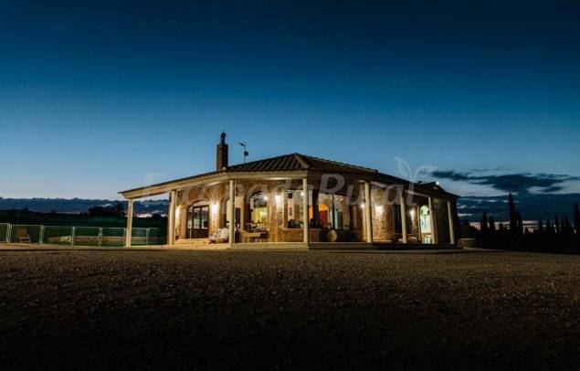 Casa Rural ∙ 7 Habitaciones ∙ 19 Huéspedes - El Toboso