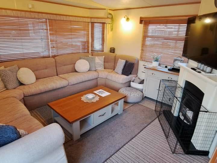 Cottage ∙ 2 Bedrooms ∙ 6 Guests - Towyn