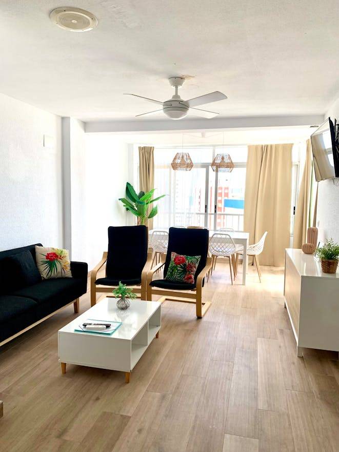 120 M² Apartment ∙ 4 Bedrooms ∙ 4 Guests - Gandia