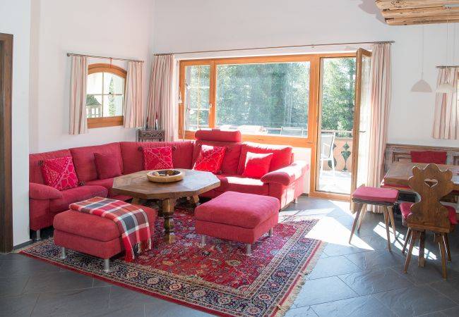128 M² Ferienwohnung ∙ 3 Schlafzimmer ∙ 6 Gäste - Lenzerheide