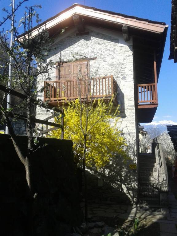 75 M² Ferienhaus ∙ 1 Schlafzimmer ∙ 5 Gäste - Aostatal