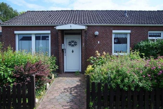 70 M² Ferienhaus ∙ 1 Schlafzimmer ∙ 2 Gäste - Hage