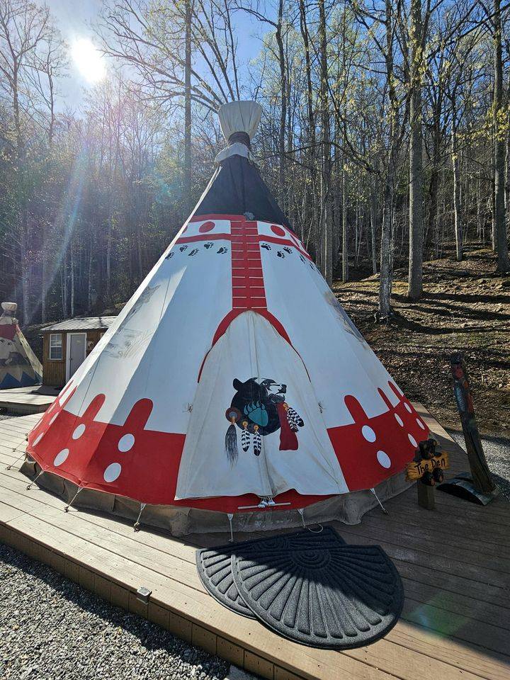 Camping ∙ 1 Bedroom ∙ 4 Guests - Cherokee, NC