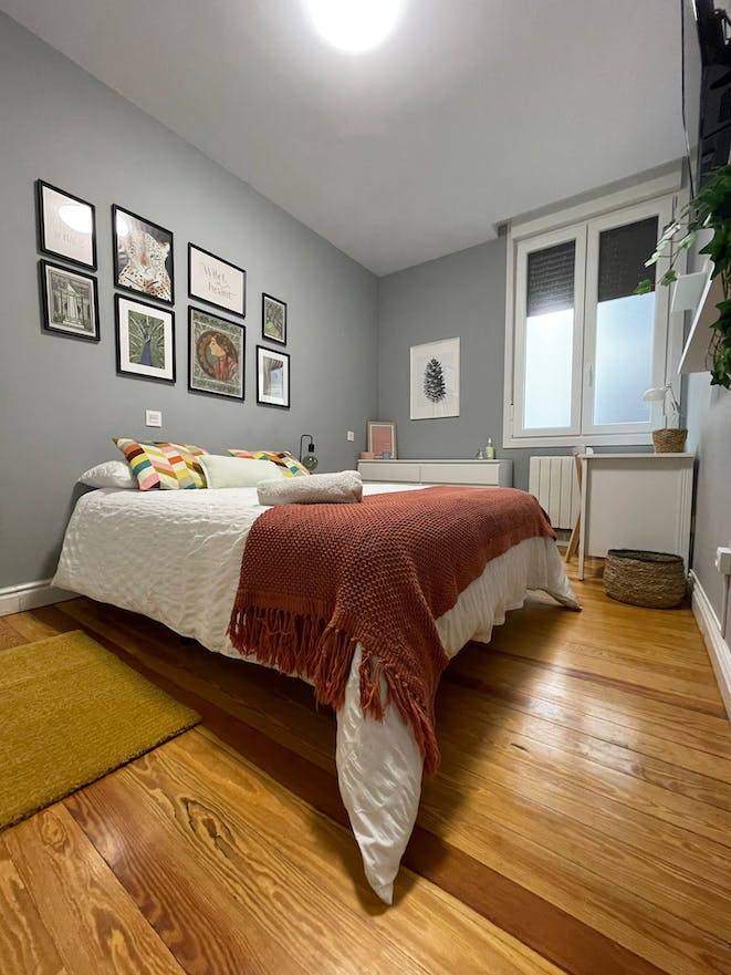 120 M² Habitación Compartida ∙ 1 Habitación ∙ 1 Huésped - Portugalete