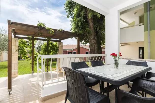 61 M² Apartment ∙ 2 Bedrooms ∙ 7 Guests - Umag