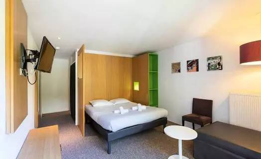 25 M² Hôtel ∙ 1 Chambre ∙ 2 Personnes - Eaux-Bonnes