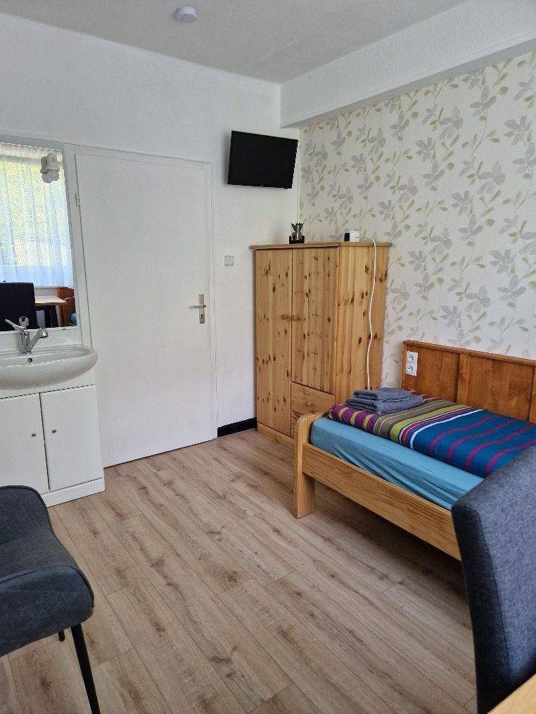 12 M² Ferienwohnung ∙ 1 Schlafzimmer ∙ 1 Gast - Wildemann