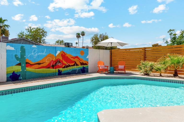 Tempe, AZ Vacation Home Rentals from $58 | Hometogo