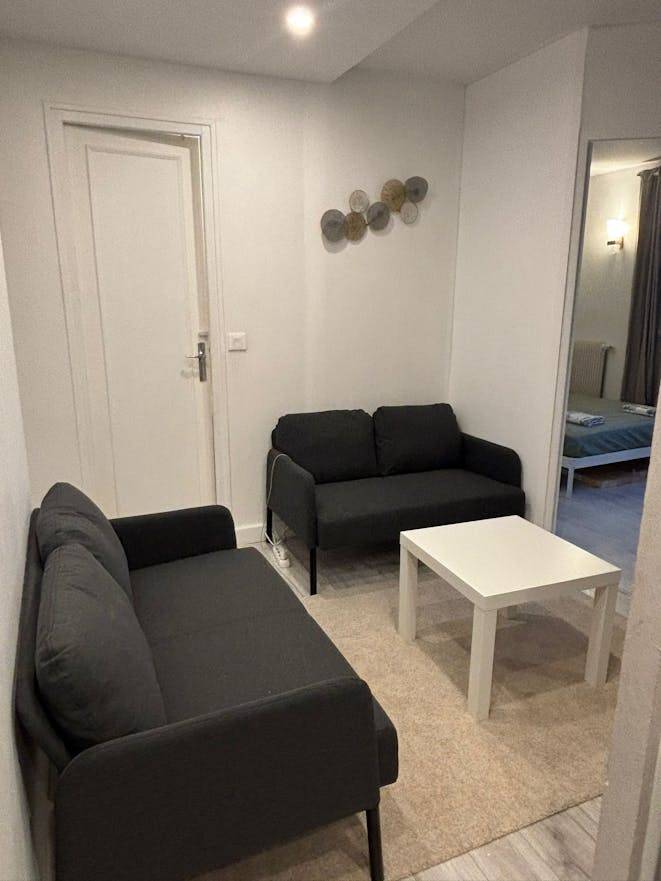 58 M² Apartment ∙ 3 Bedrooms ∙ 5 Guests - Puteaux