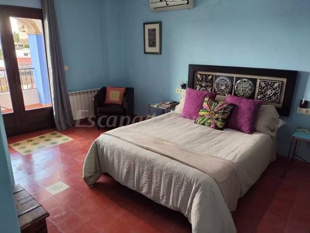 Casa Rural ∙ 7 Habitaciones ∙ 3 Huéspedes - Extremadura