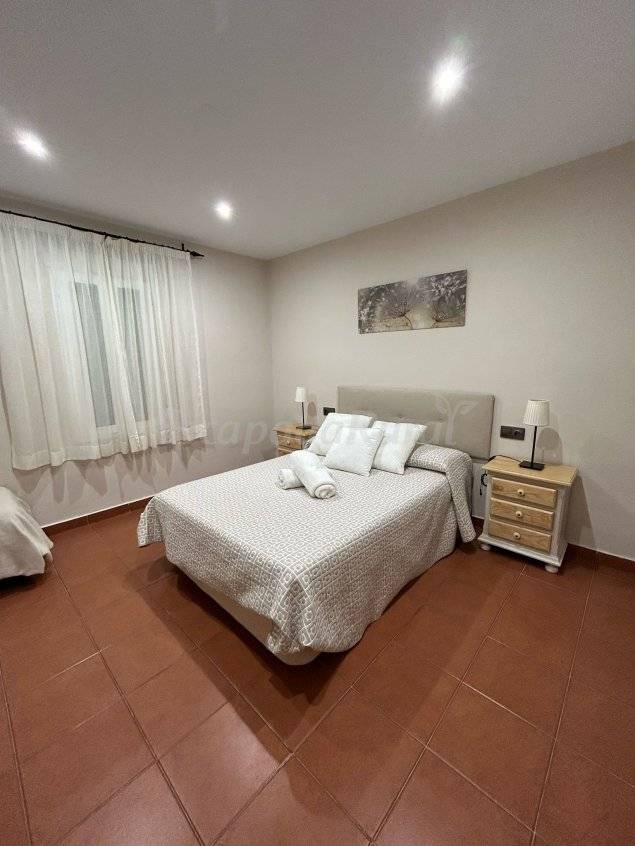 Casa Rural ∙ 4 Habitaciones ∙ 11 Huéspedes - Antequera, España