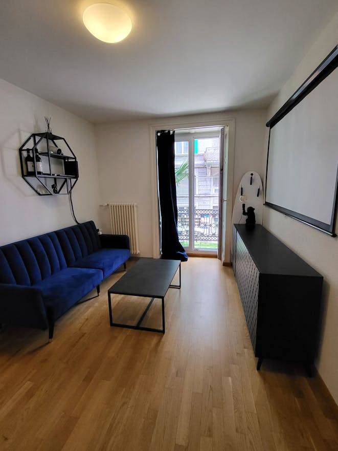 35 M² Huoneisto ∙ 1 Makuuhuone ∙ 2 Vierasta - Zürich