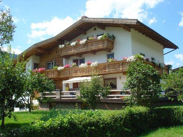 130 M² Appartement ∙ 4 Slaapkamers ∙ 10 Gasten - Stumm