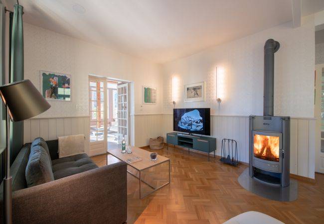 129 M² Ferienwohnung ∙ 2 Schlafzimmer ∙ 4 Gäste - Lauterbrunnen