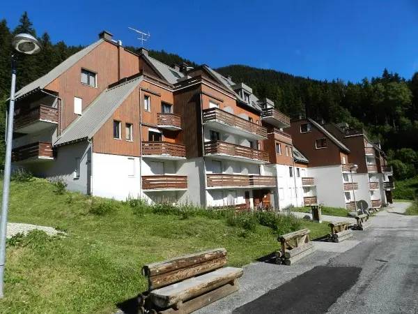 30 M² Apartamento ∙ 2 Habitaciones ∙ 6 Huéspedes - Allevard