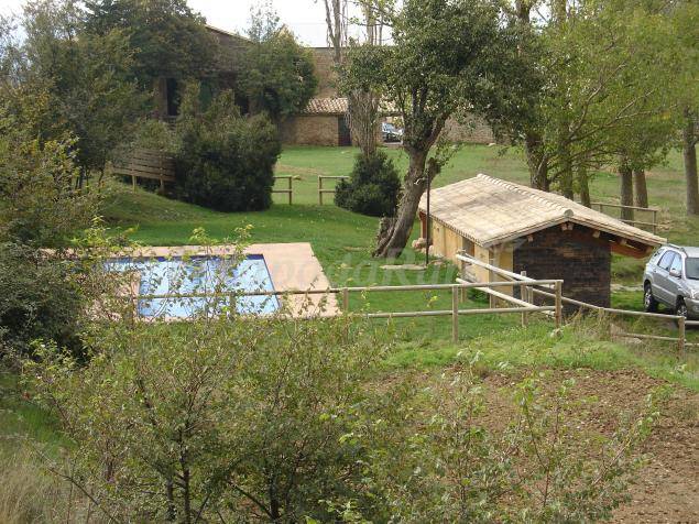 Cottage ∙ 10 Bedrooms ∙ 4 Guests - Solsona