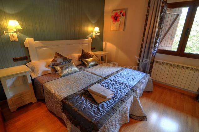 Cottage ∙ 29 Bedrooms ∙ 5 Guests - Pyrenees