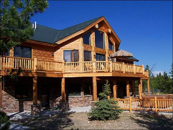 Private Hot Tub, Quiet Location, Private 1 Bedroom Lock Off - Big Sky, MT