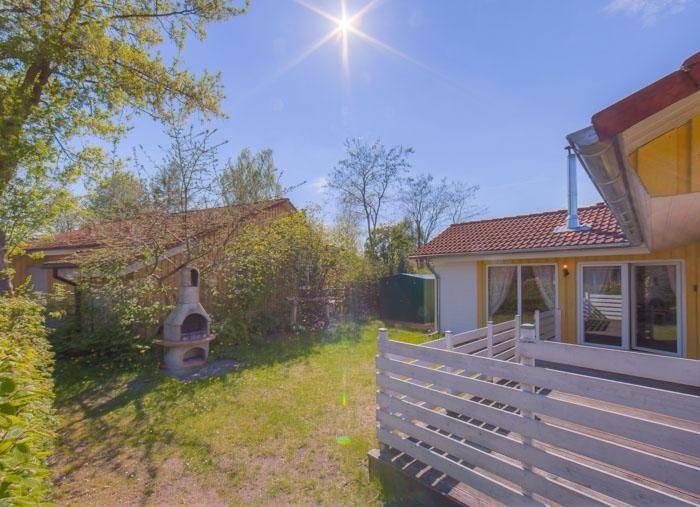 70 M² Ferienhaus ∙ 2 Schlafzimmer ∙ 4 Gäste - Kratzeburg