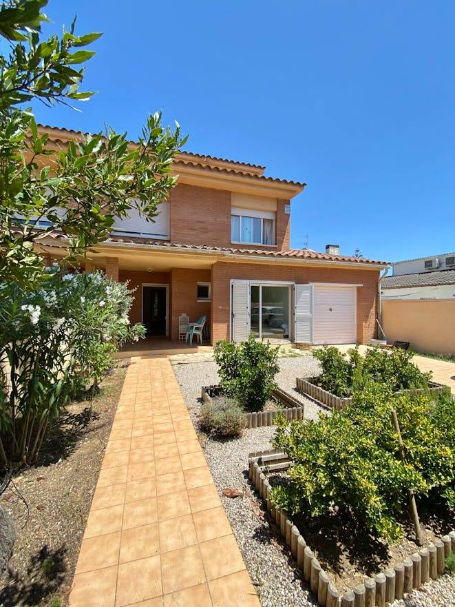 250 M² Huis ∙ 5 Slaapkamers ∙ 10 Gasten - Vilanova i la Geltrú