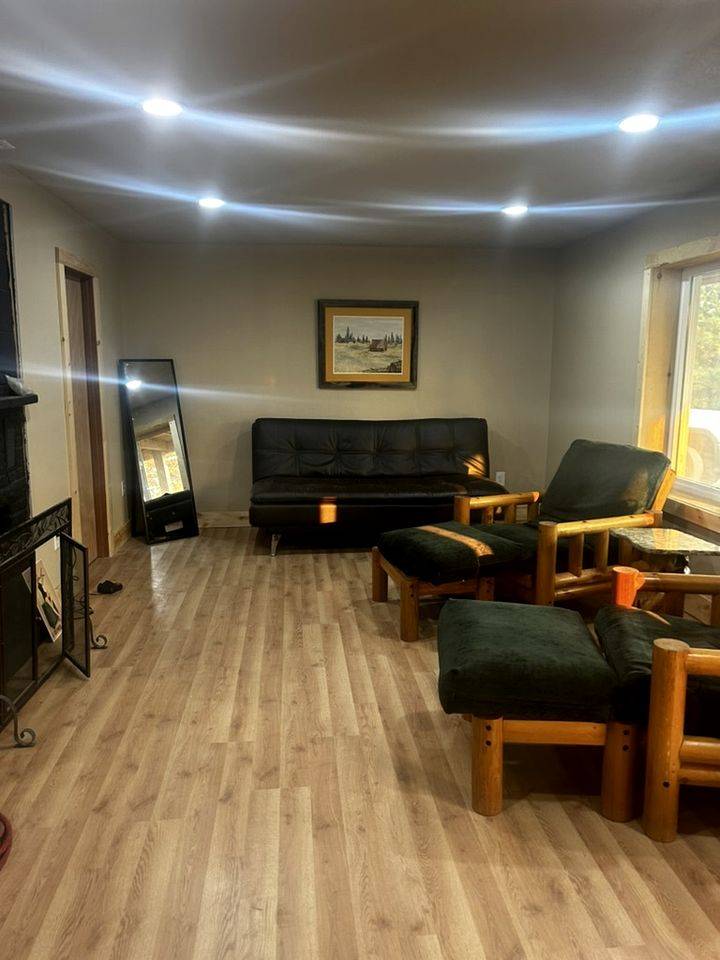 Casa ∙ 4 Habitaciones ∙ 8 Huéspedes - Sturgis, SD