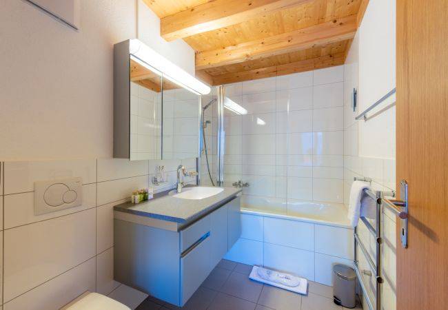 137 M² Huis ∙ 3 Slaapkamers ∙ 6 Gasten - Interlaken