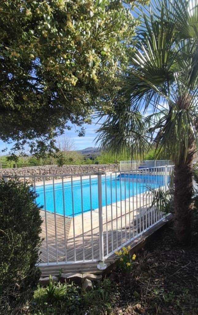 120 M² Huis ∙ 2 Slaapkamers ∙ 7 Gasten - Gramat