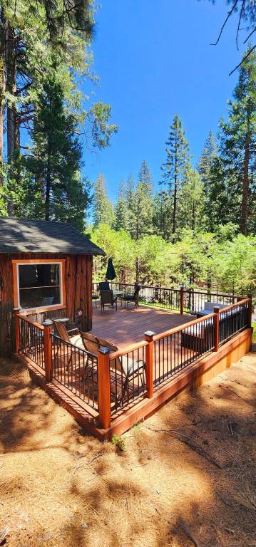 Long Barn, CA Vacation Rentals from $161 | HomeToGo