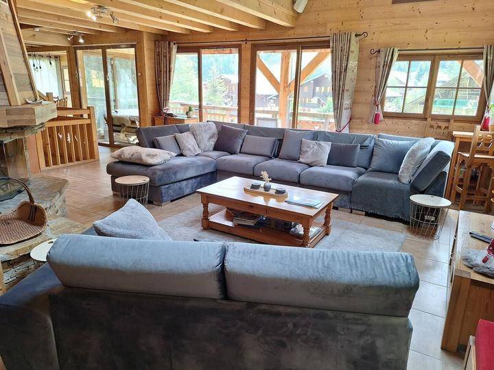 260 M² Chalet ∙ 7 Bedrooms ∙ 14 Guests - Champéry