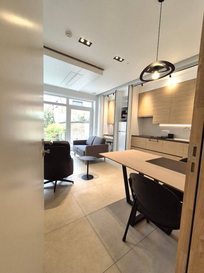20 M² Apartment ∙ 8 Bedrooms ∙ 6 Guests - Liège