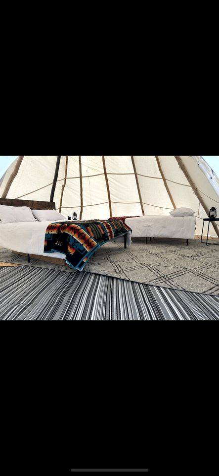 Camping ∙ 1 Bedroom ∙ 4 Guests - Wyoming