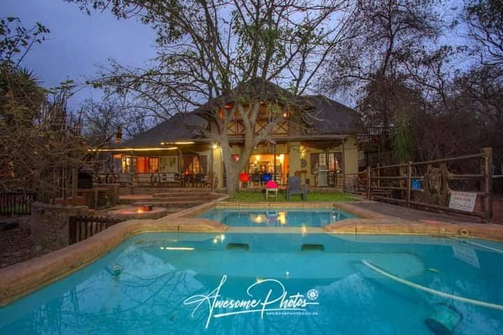 405 M² Villa ∙ 5 Bedrooms ∙ 12 Guests - Marloth Park