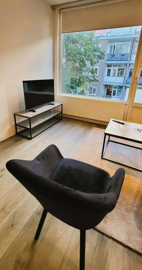 63 M² Apartment ∙ 3 Bedrooms ∙ 3 Guests - Schiedam