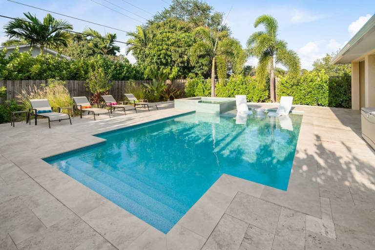 Vanderbilt Beach, FL Vacation Rentals | HomeToGo
