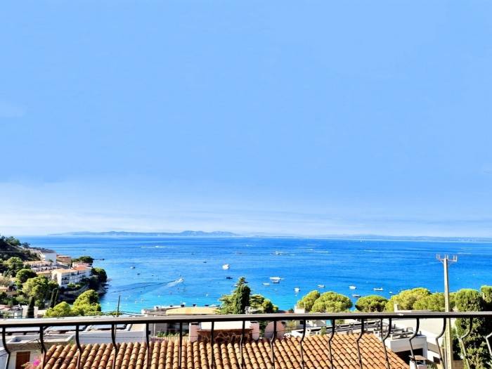 143 M² House ∙ 4 Bedrooms ∙ 8 Guests - Roses