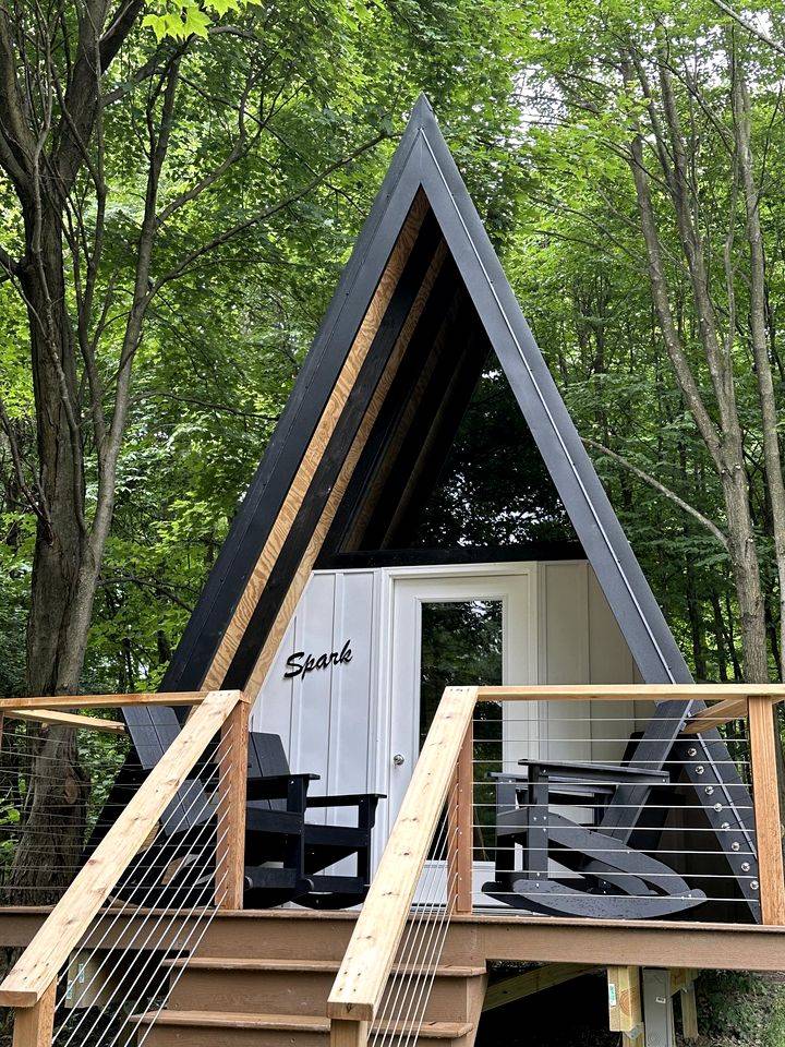 Cabin ∙ 1 Bedroom ∙ 4 Guests - Canandaigua, NY