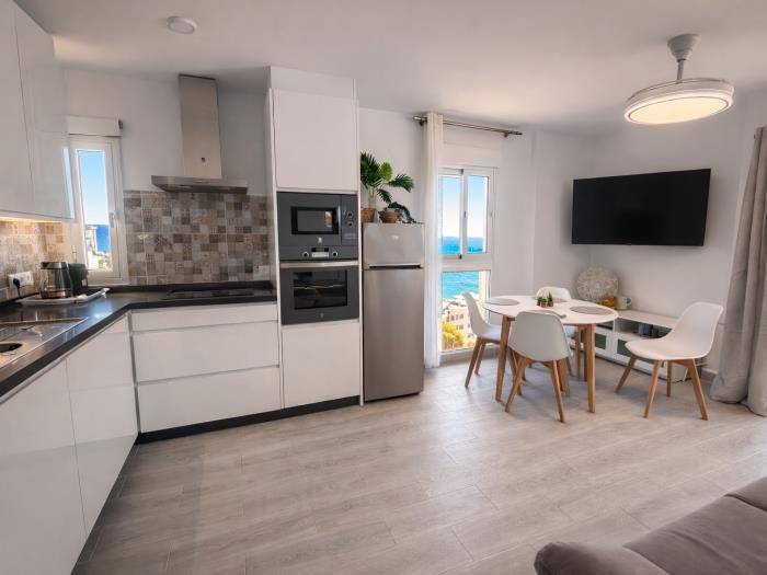 61 M² Ferienwohnung ∙ 1 Schlafzimmer ∙ 4 Gäste - Benalmádena