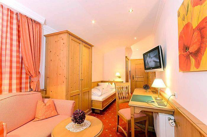 20 M² Hotel ∙ 1 Bedroom ∙ 1 Guest - Hintersee